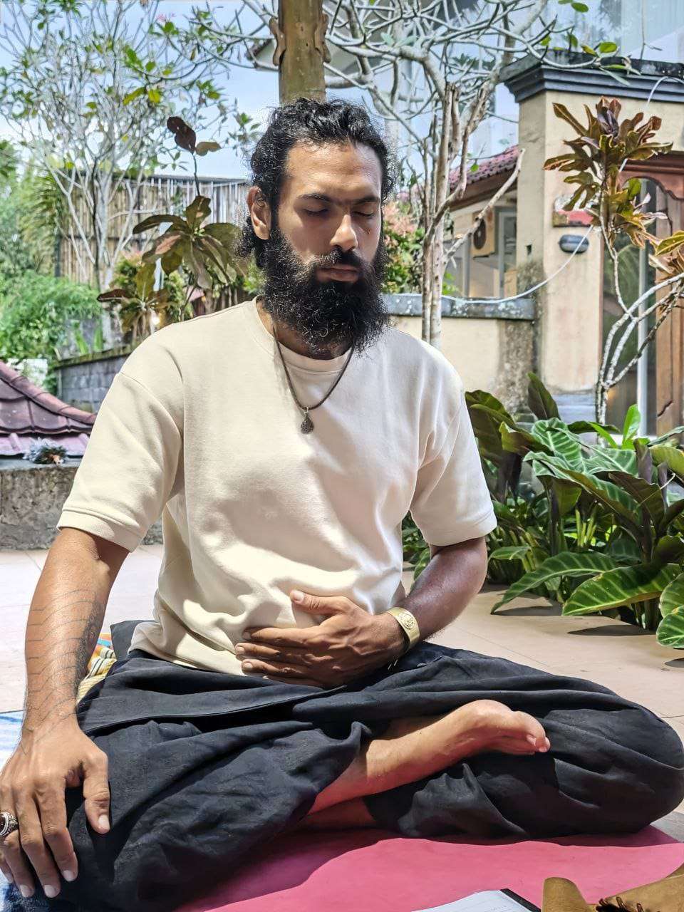 What To Expect From A Breathwork Healing In Bali: Breathwork Training ...